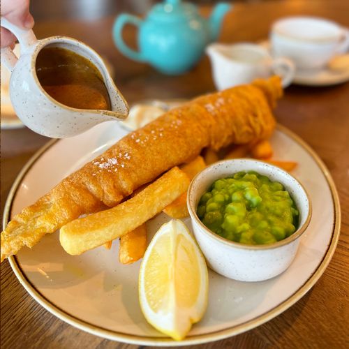 Vale Royal Abbey Arms | Traditional pub in Oakmere, Cheshire